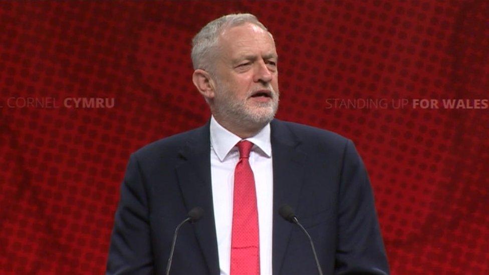 Jeremy Corbyn makes St David's Day holiday election pledge - BBC News