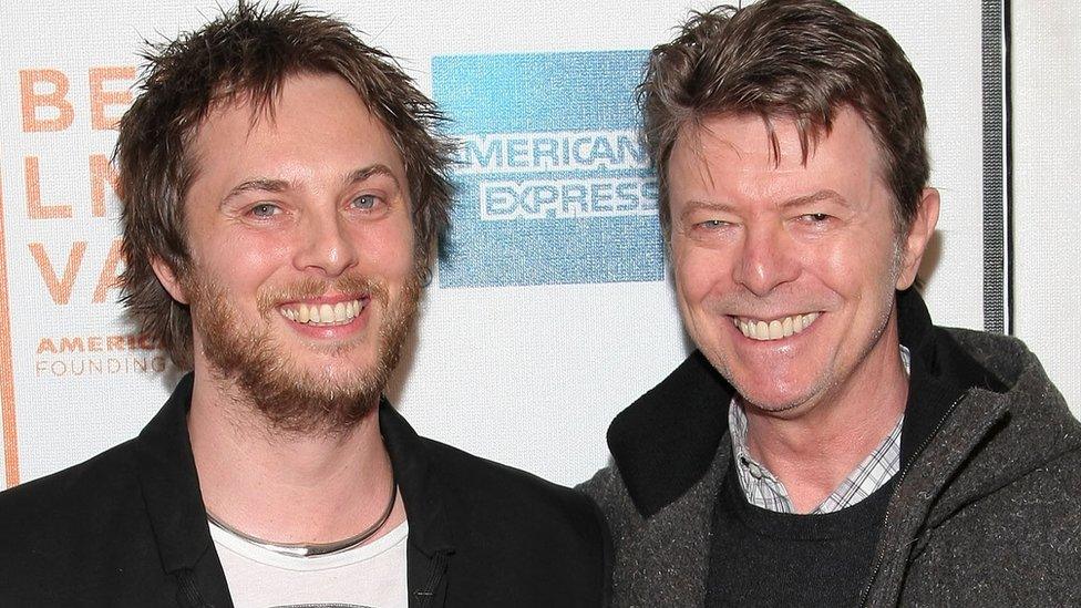 Rock star David Bowie leaves $100m in will - BBC News