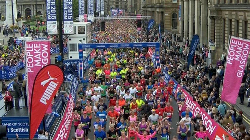 Tens of thousands take part in Great Scottish Run through Glasgow - BBC ...