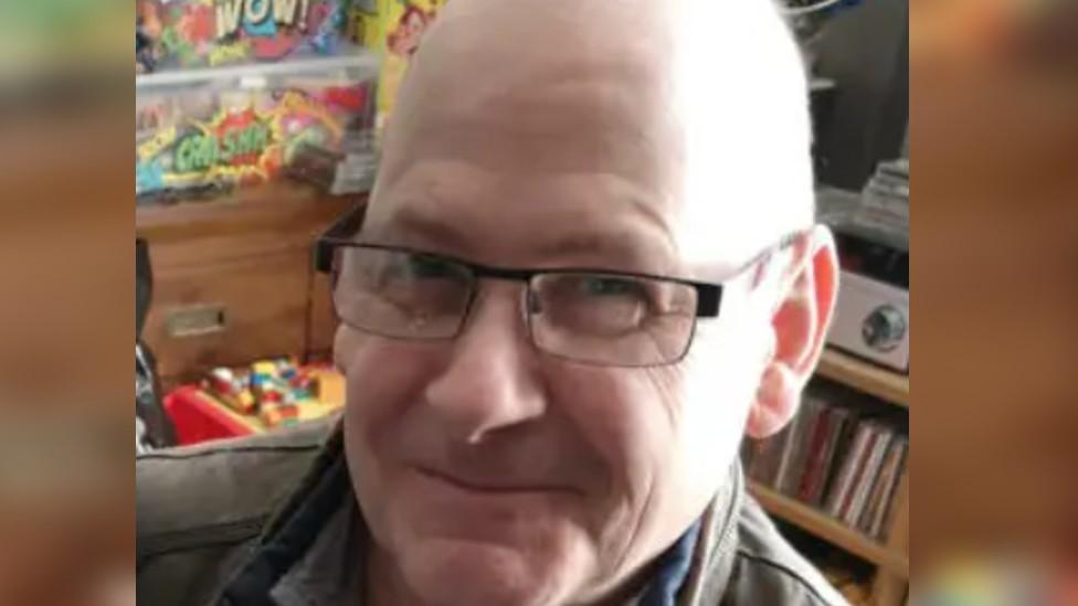 Bridgwater man jailed after killing 'much-loved family man' - BBC News