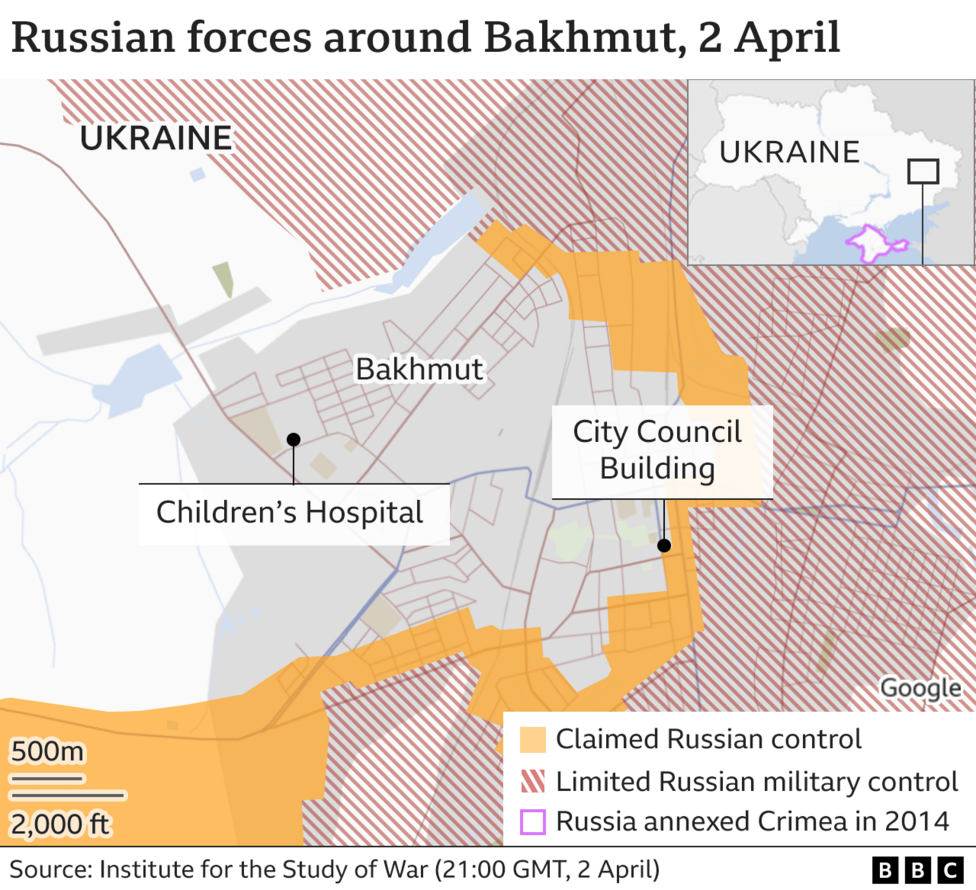 Bakhmut: Wagner raises Russian flag but Ukraine fights on - BBC News