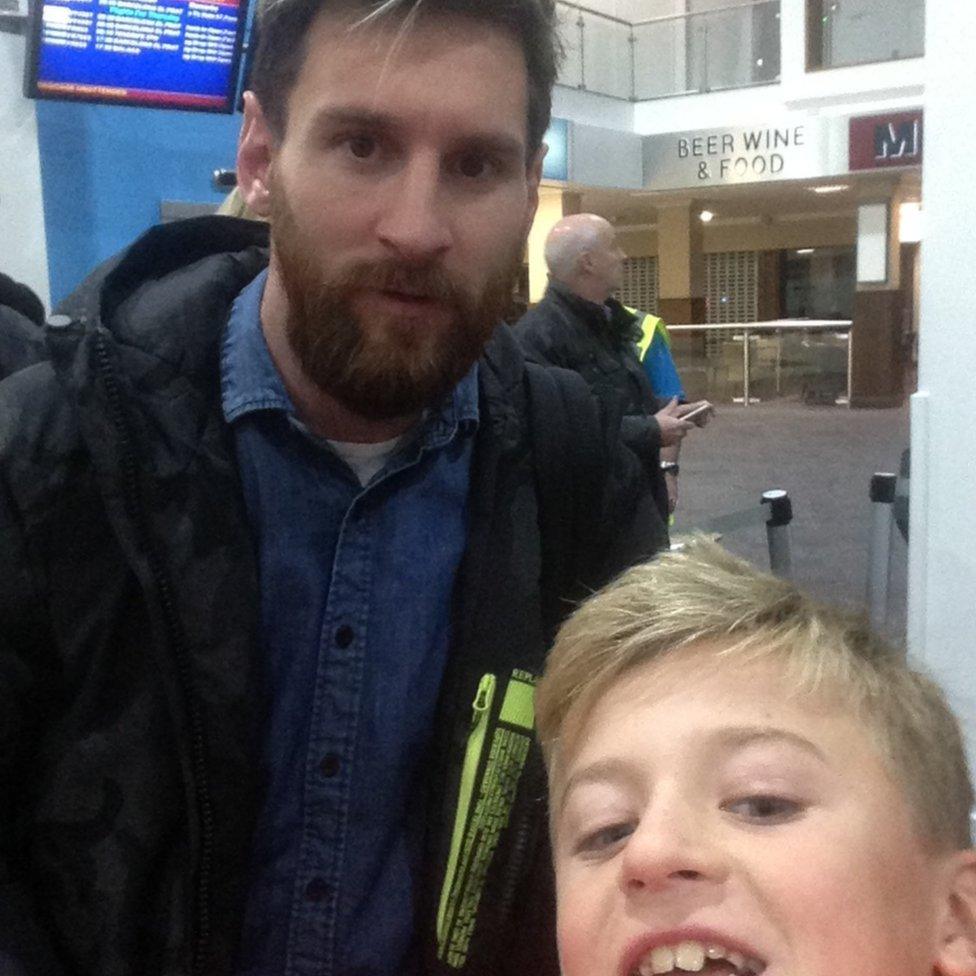 Schoolboys meet Barcelona heroes at Prestwick Airport - BBC News