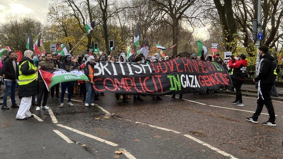 Pro-Palestinian rallies held in Manchester and Liverpool - BBC News