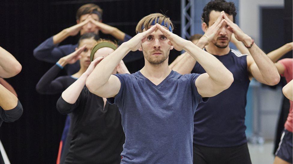 Dancing in dystopia: How Nineteen Eighty-Four became a ballet - BBC News