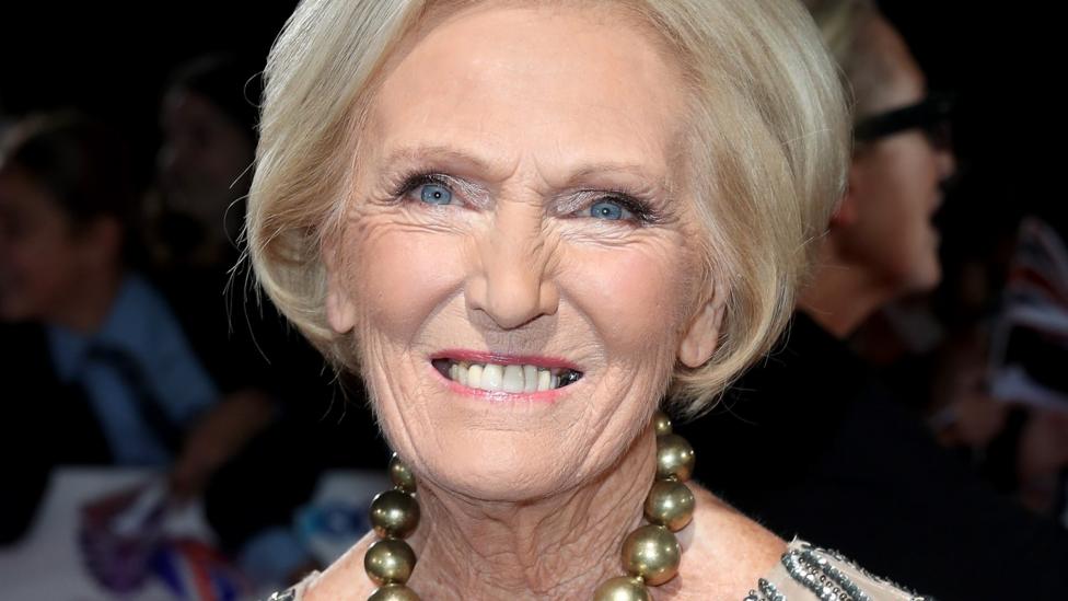 Mary Berry lands another BBC show - BBC News