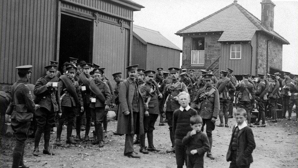 Appeal to uncover forgotten WW1 camps' history - BBC News