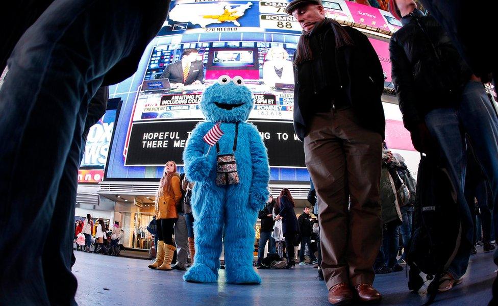 New York cracks down on costumed performers in Times Square - BBC News