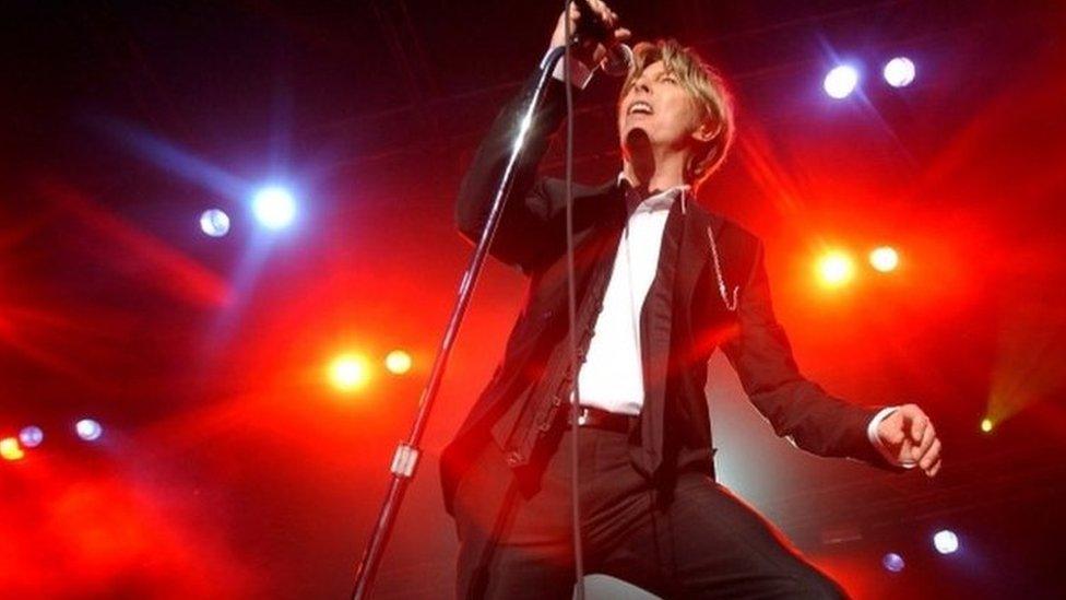 David Bowie Brixton memorial abandoned due to lack of funds - BBC News