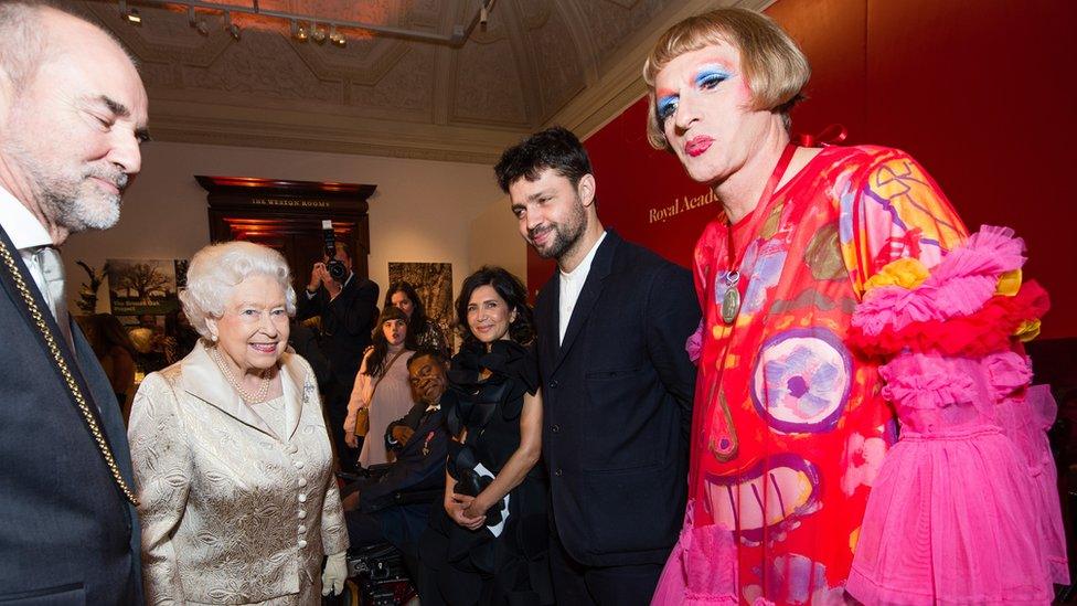 Entertainment Week in Pictures: 9-15 October - BBC News