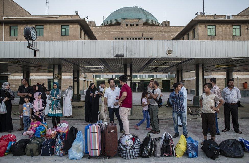 In pictures: The crown jewel of Iraq's railway - BBC News