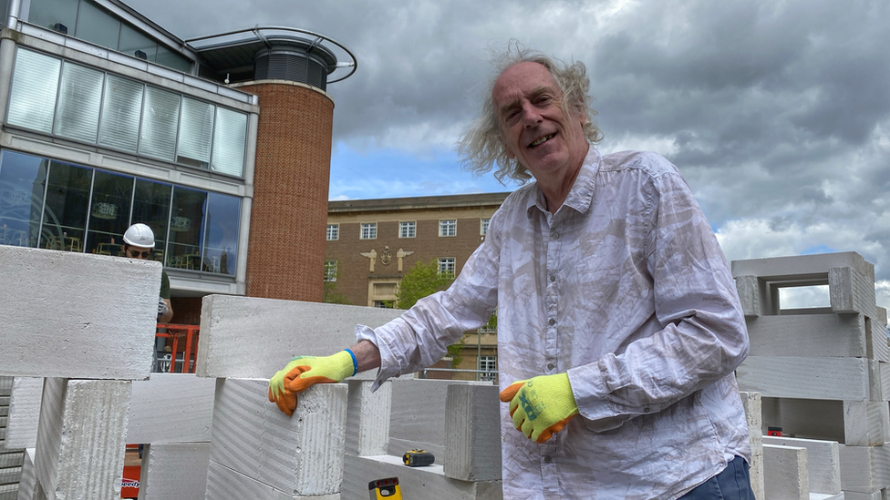Norfolk and Norwich Festival to start with giant domino toppling - BBC News