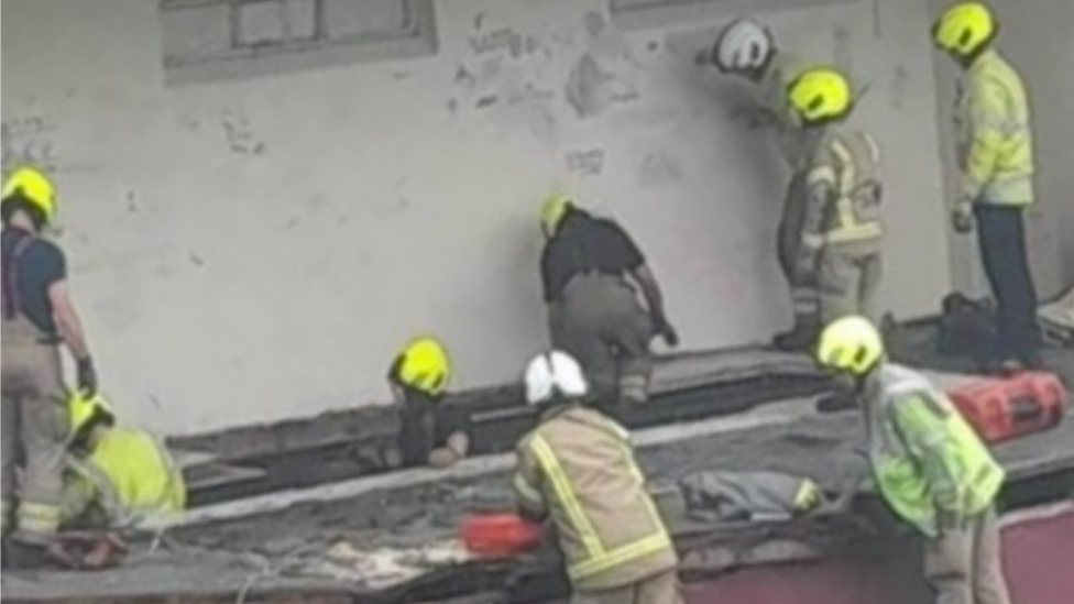 Vandals set fire to Bilston outdoor concert stage - BBC News