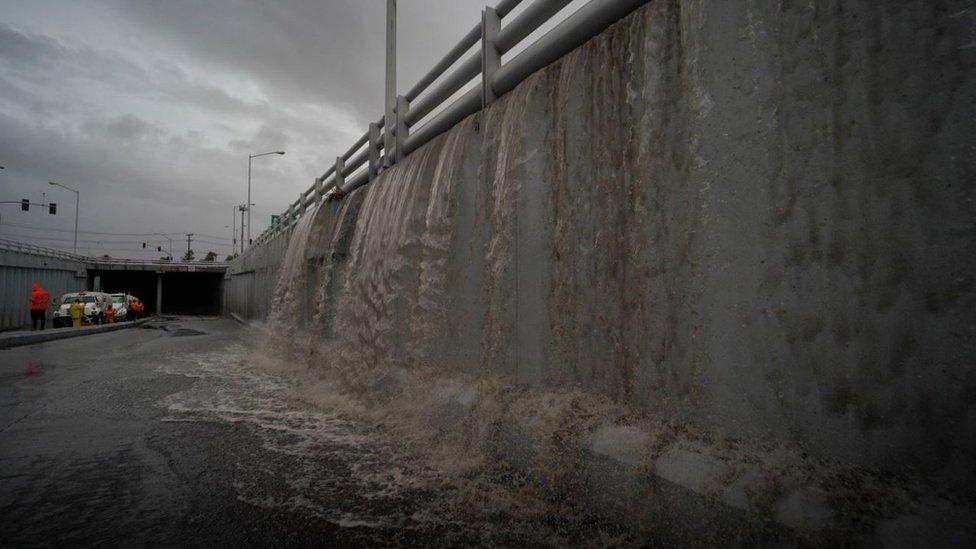 Storm Hilary: Record rain and flooding for Mexico and California - BBC ...