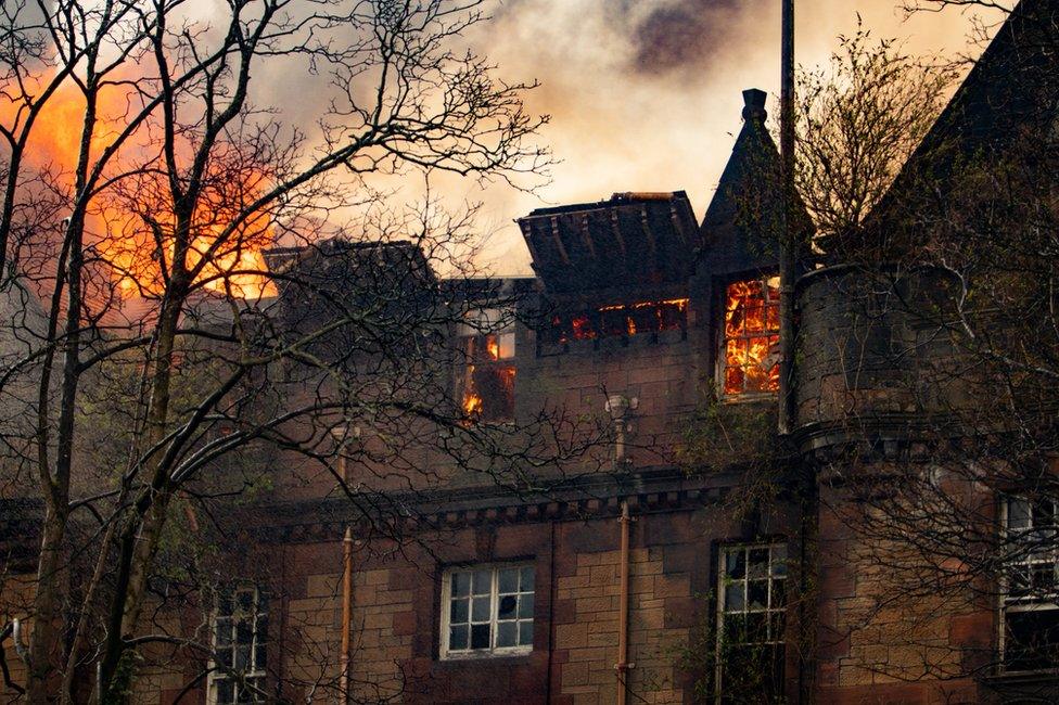 Fire crews tackle blaze at historic army centre in Paisley - BBC News
