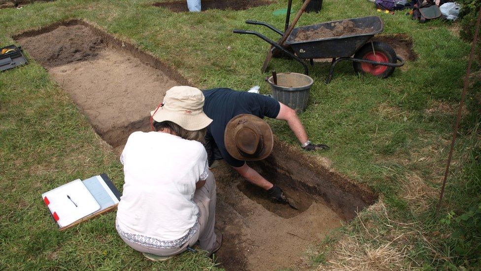 Guernsey Napoleonic era army camp field kitchens found - BBC News
