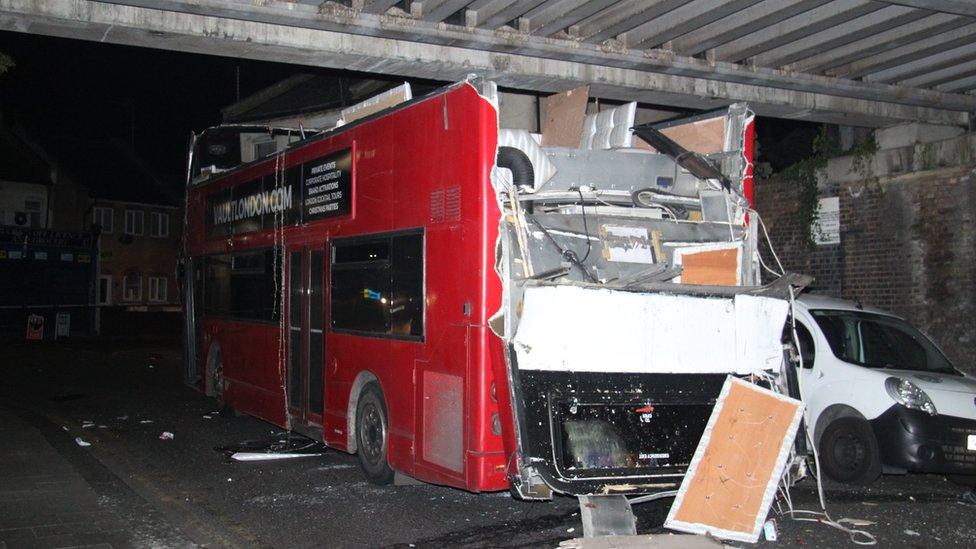 Bus hits bridge in Tottenham, injuring 26 people - BBC News