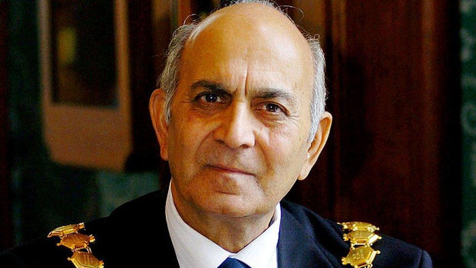 Coventry fatal bus crash driver, 77, 'is devastated' - BBC News