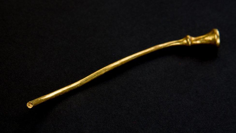 Pictures: Earliest Iron Age gold jewellery ever found discovered - BBC ...