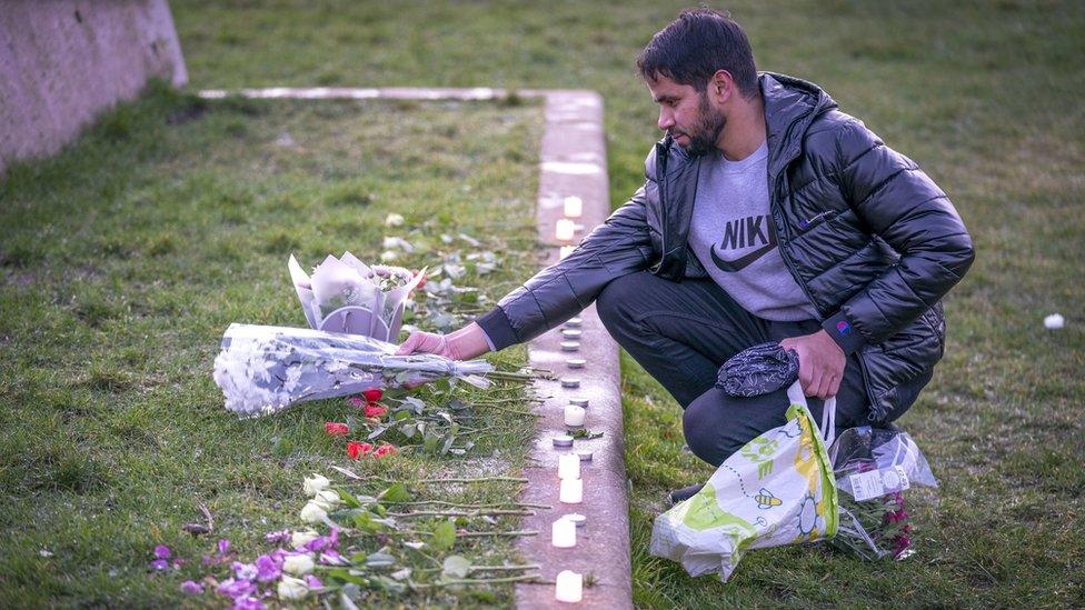 Arthur's Seat death: Vigils held for Fawziyah Javed - BBC News