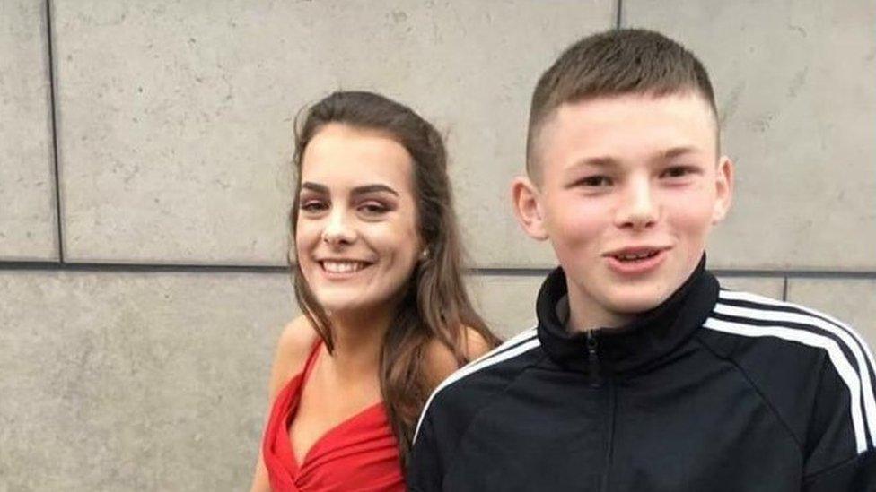 Jack Gudge inquest: Fight death teen 'flopped to ground' - BBC News