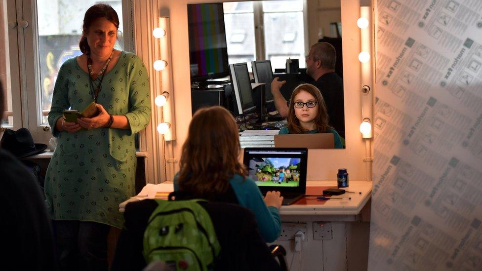 Play performed inside Minecraft - BBC Newsround