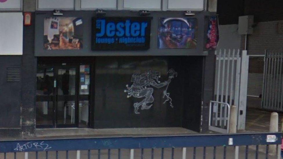 Woman suffers 'slash wounds' outside Birmingham bar - BBC News