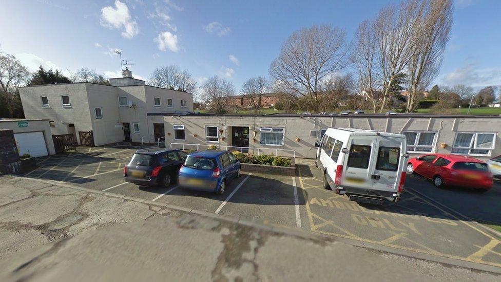 Wrexham care home Nant Silyn to close - BBC News