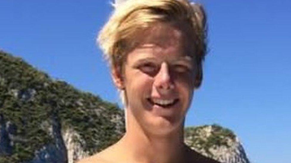 British sailing instructor, 19, dies in Zakynthos, Greece - BBC News