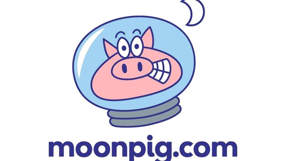 Moonpig apologises for delayed Mother's Day deliveries - BBC News