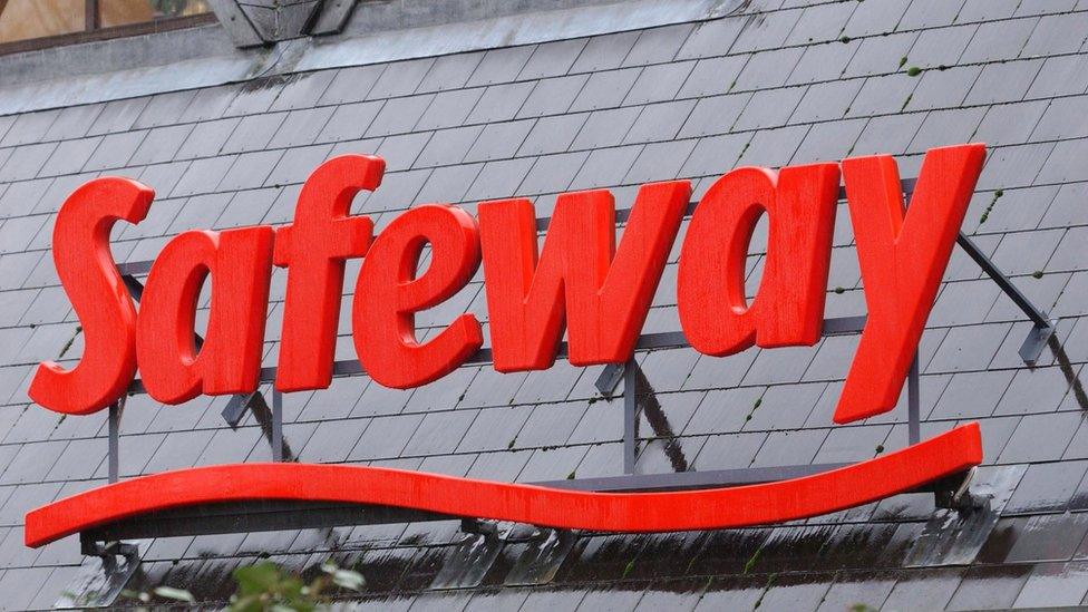 Morrisons to revive Safeway brand name - BBC News