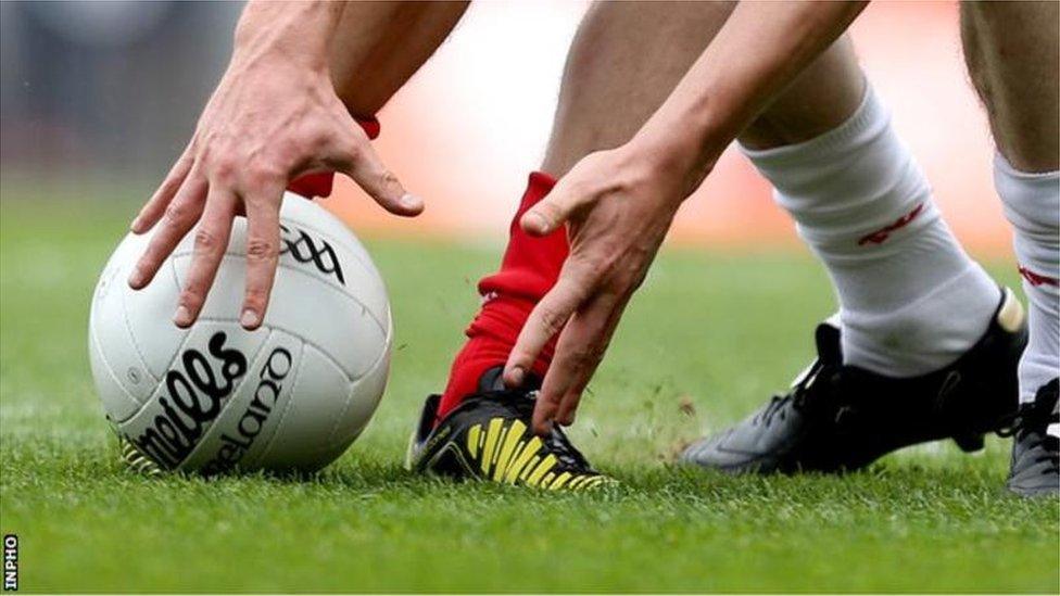Player 'assaulted' during Ulster Schools GAA match - BBC News