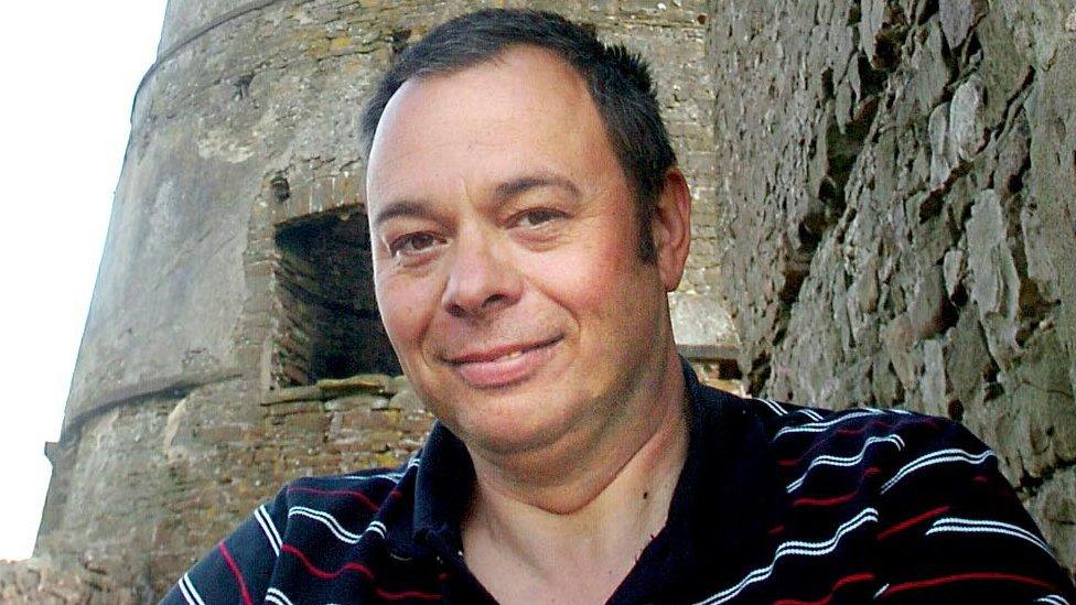 Millionaire killer jail sentence length appeal fails - BBC News