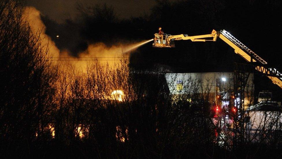 Crews tackle 'severe' factory fire in Wolverhampton - BBC News