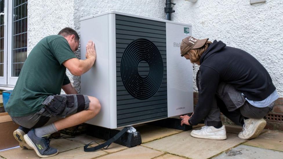 The truth about heat pumps and the power needed to run them - BBC News