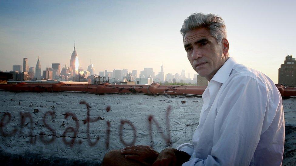 Homeless model: New York's hidden homeless - BBC News