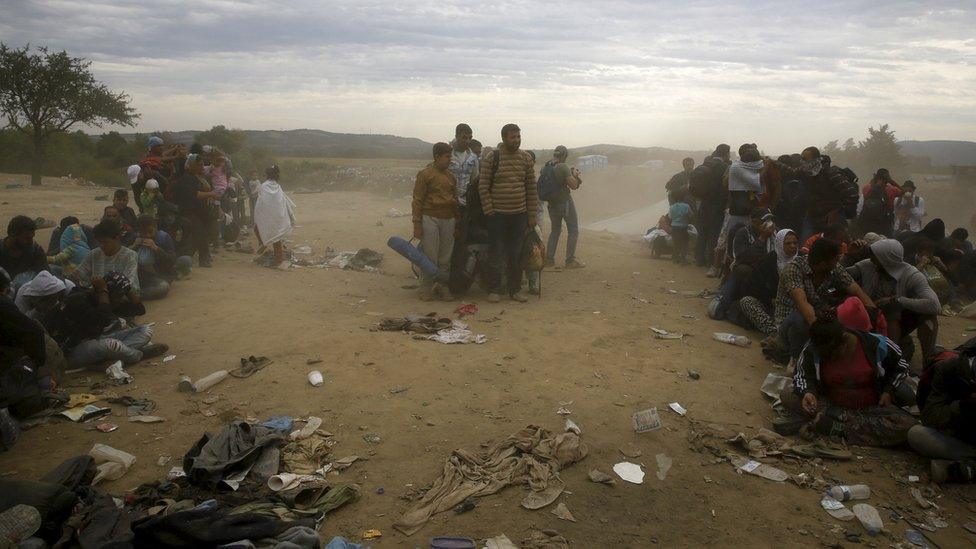 Migrant crisis: Greece, Croatia and Italy face EU legal action - BBC News