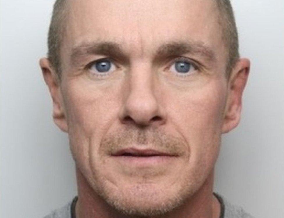 Fake PC jailed for attempted Rotherham bank robbery - BBC News