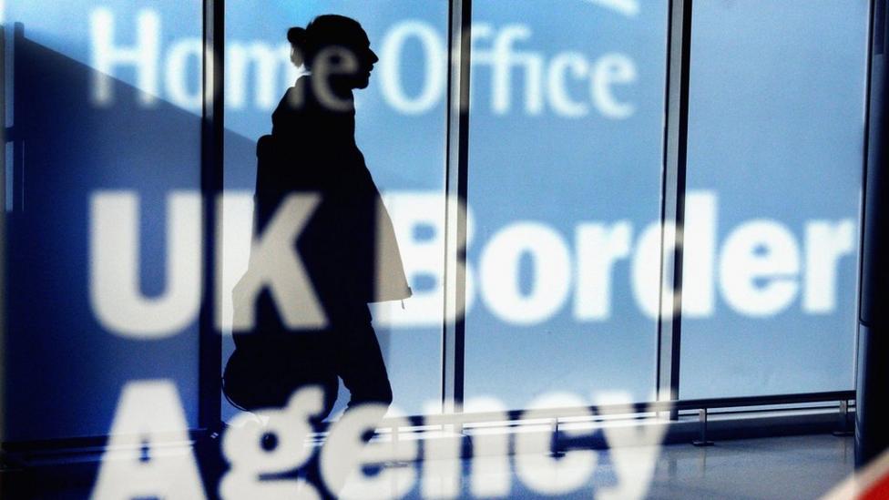 Reality Check: Do we really know the scale of UK migration? - BBC News