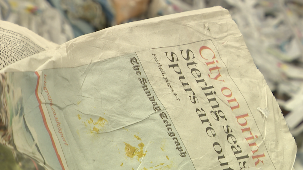 Why India is a world leader in waste paper - BBC News