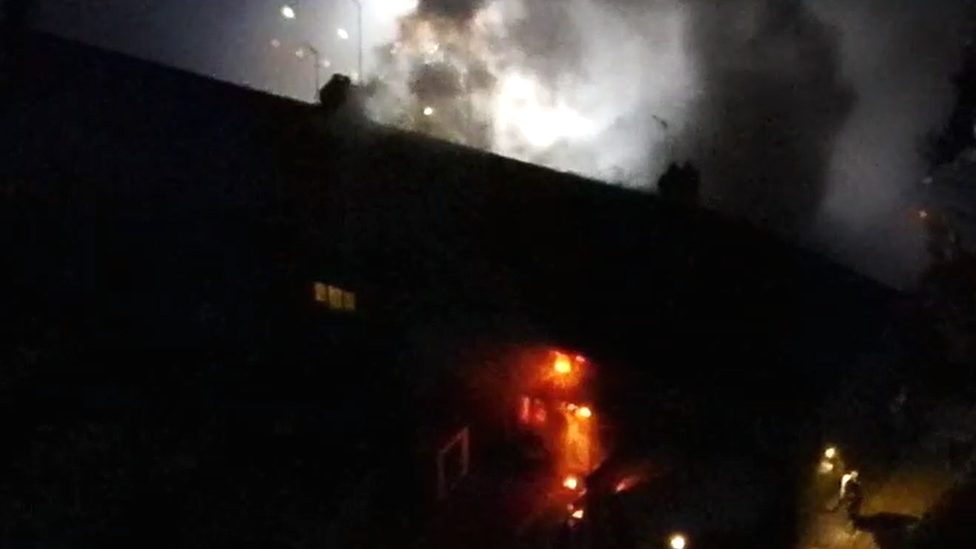 Four taken to hospital after Northampton house fire - BBC News