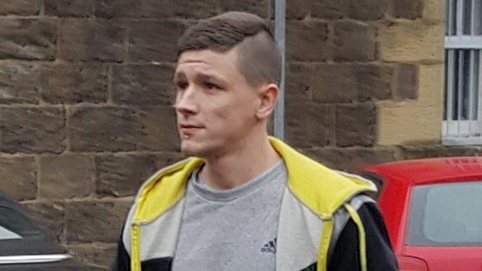 Prisoner ran illicit greetings card business from cell - BBC News