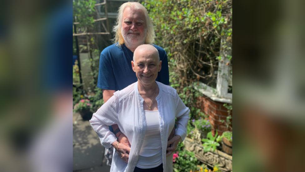 Coronavirus: Cancer patient survives Covid-19 'double whammy' - BBC News