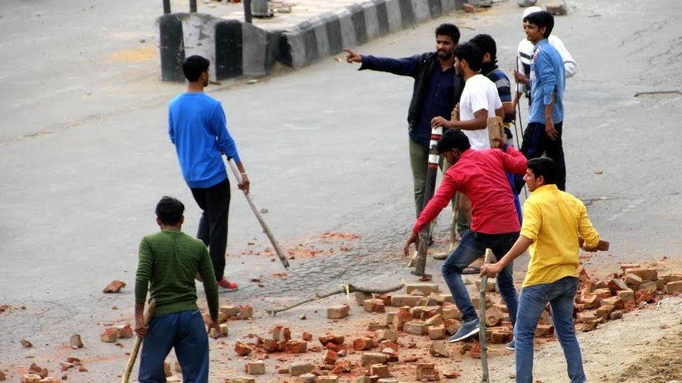 India caste violence leaves one dead at Rohtak protest - BBC News