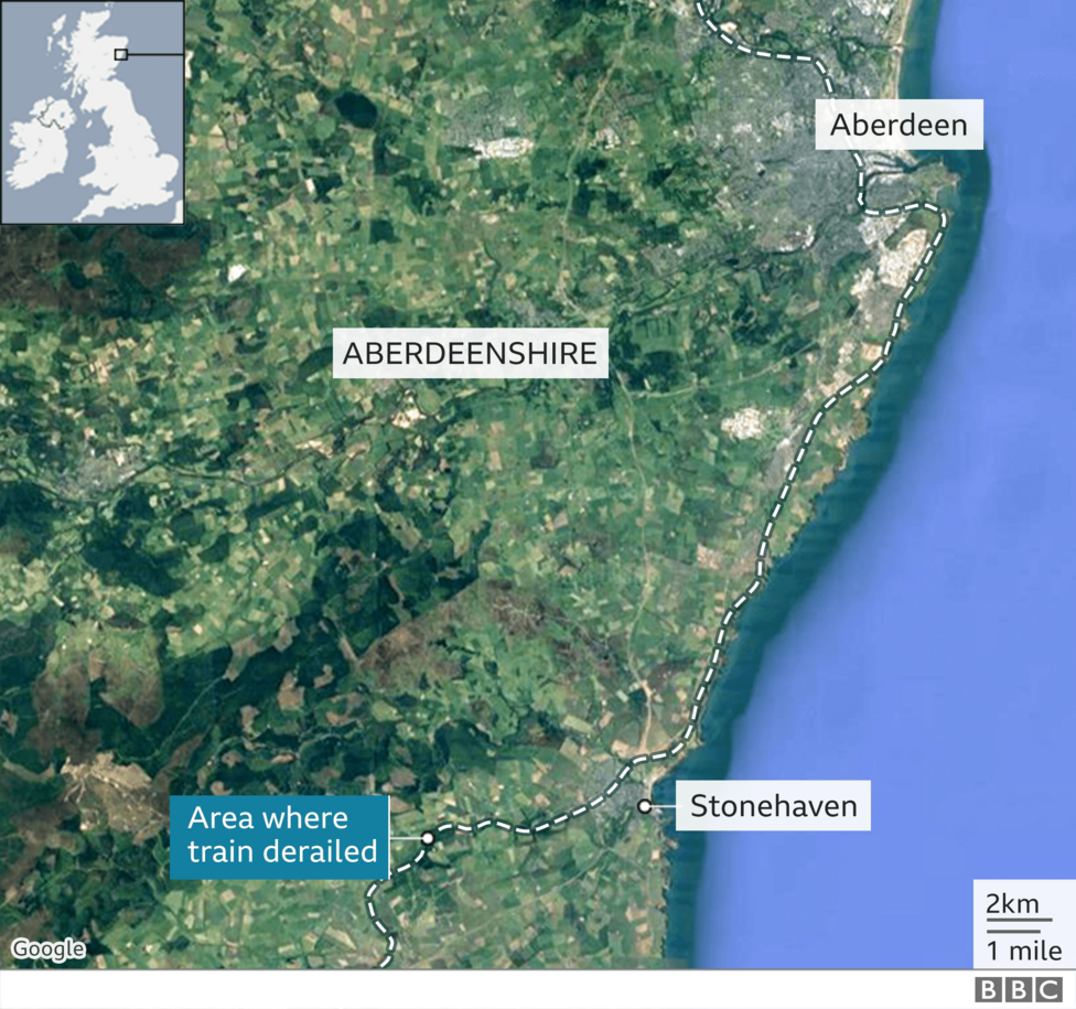 Three dead after passenger train derails near Stonehaven - BBC News