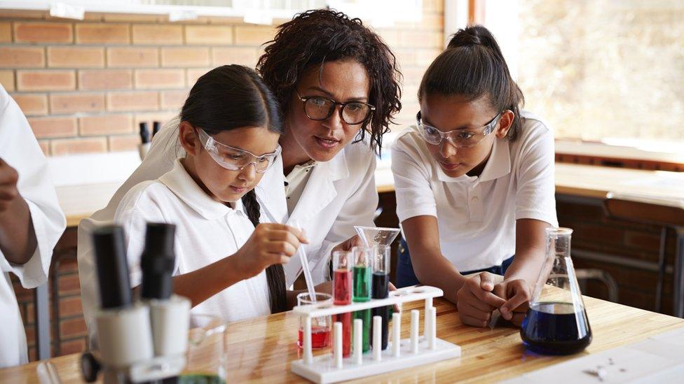British Science Week 2023: How are YOU celebrating - BBC Newsround