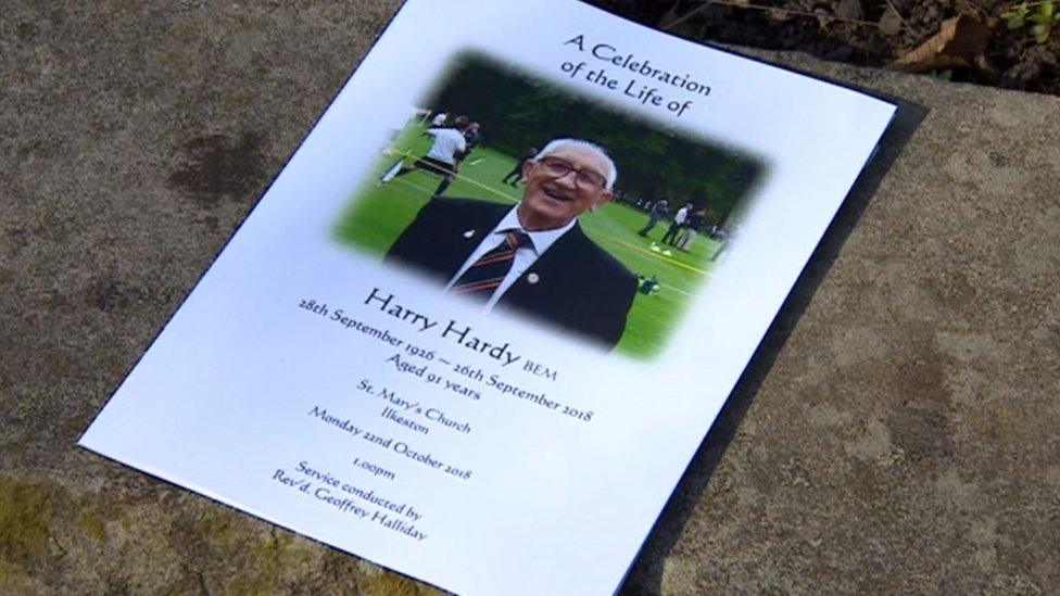 Britain's oldest football referee William "Harry" Hardy funeral - BBC News