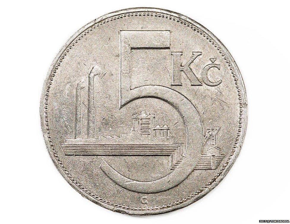 The climb that left me frozen with fear - BBC News