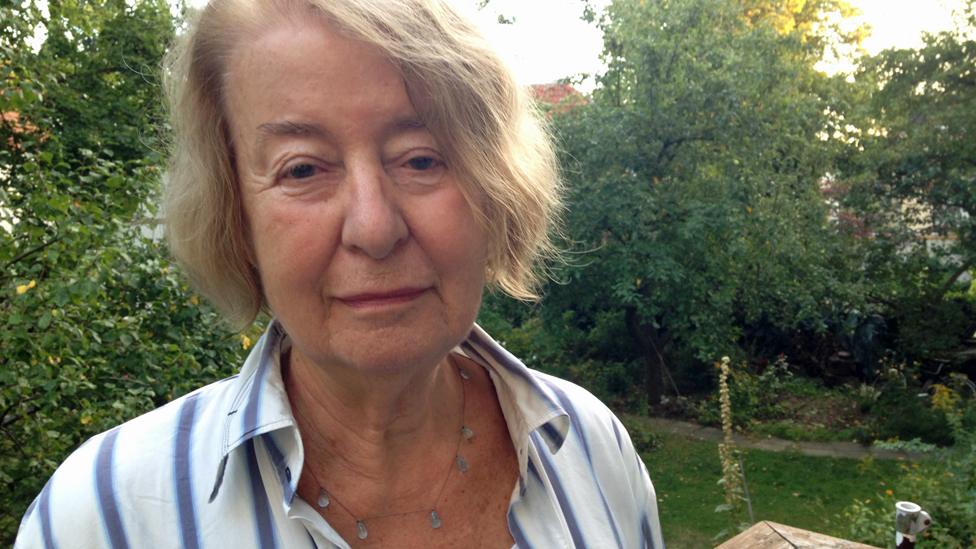 Speer's daughter and the Syrian refugees - BBC News