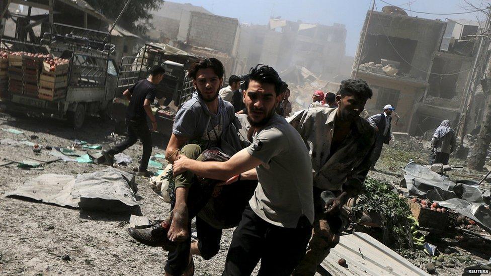 Syria conflict: Two-day ceasefires begin in three towns - BBC News
