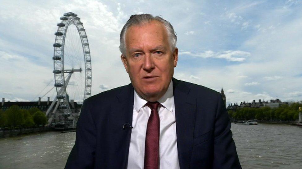 Llafur yng nghanol 'argyfwng', medd cyn Ysgrifennydd Cymru - BBC Cymru Fyw